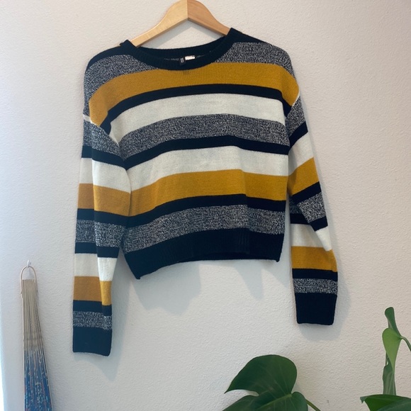 Divided | Sweaters | Soft Cropped Sweater Super Cozy And Warm | Poshmark